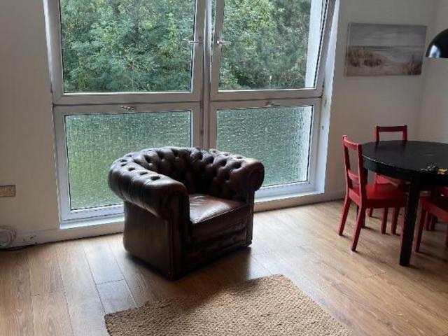 3 bedroom flat to rent
