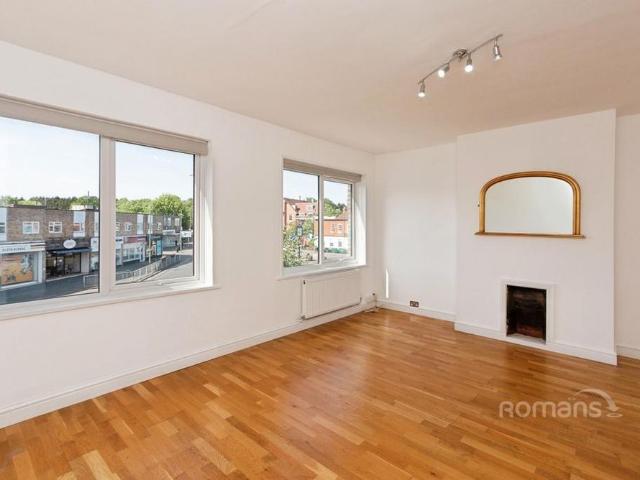 3 bedroom flat to rent