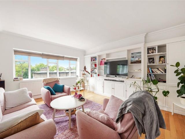 3 bedroom flat to rent
