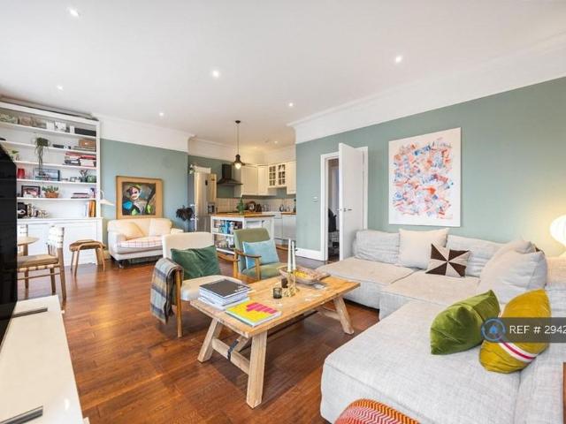 3 bedroom flat to rent