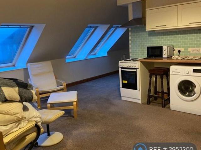 3 bedroom flat to rent