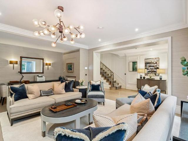 3 bedroom flat to rent