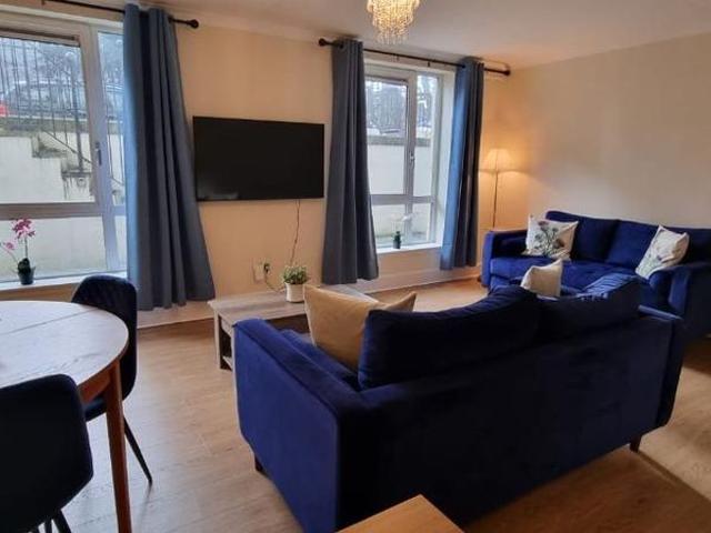 3 bedroom flat to rent