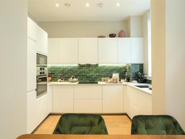 3 bedroom flat to rent