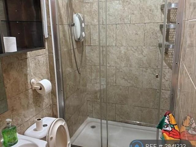 3 bedroom flat to rent
