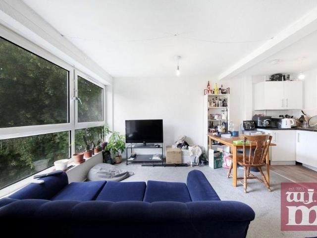 3 bedroom flat to rent