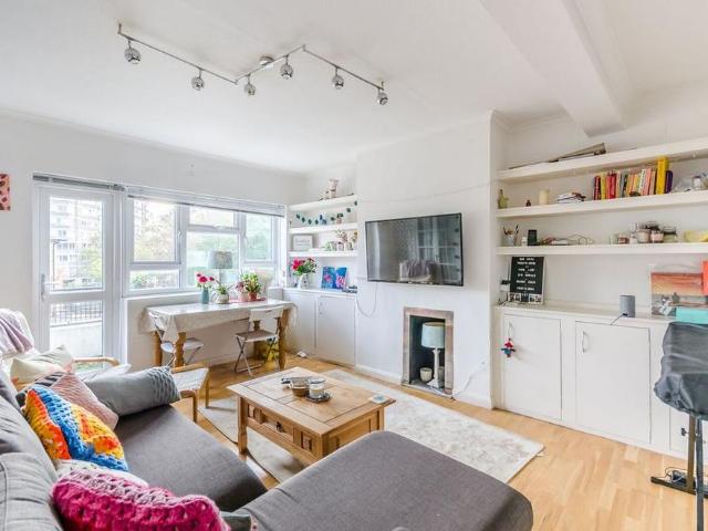 3 bedroom flat to rent