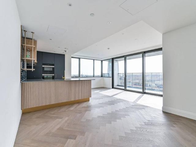 3 bedroom flat to rent