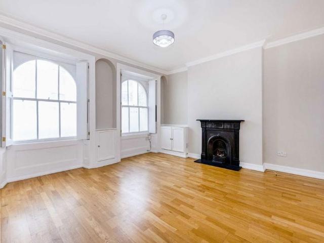 3 bedroom flat to rent
