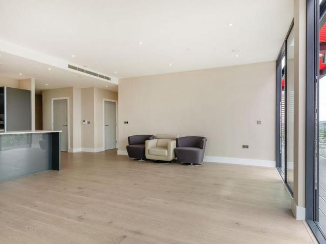 3 bedroom flat to rent
