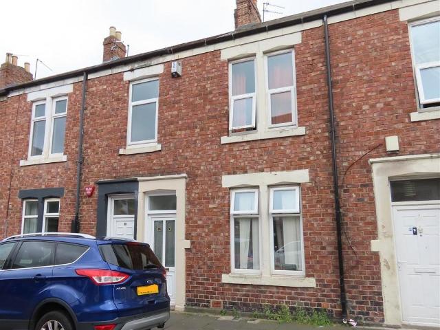 3 bedroom flat to rent