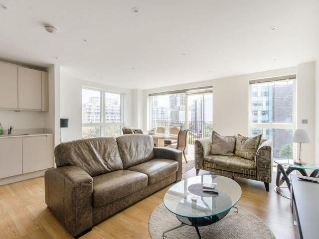 3 bedroom flat to rent