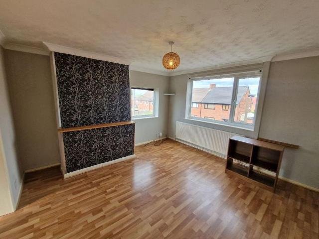 3 bedroom flat to rent