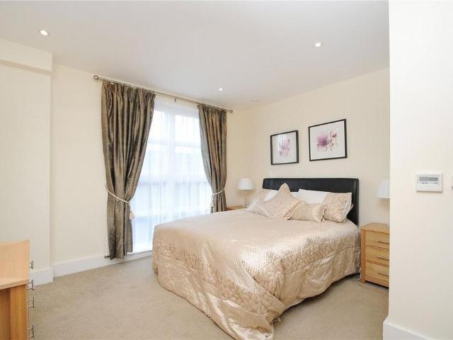 3 bedroom flat to rent