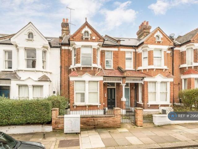 3 bedroom flat to rent