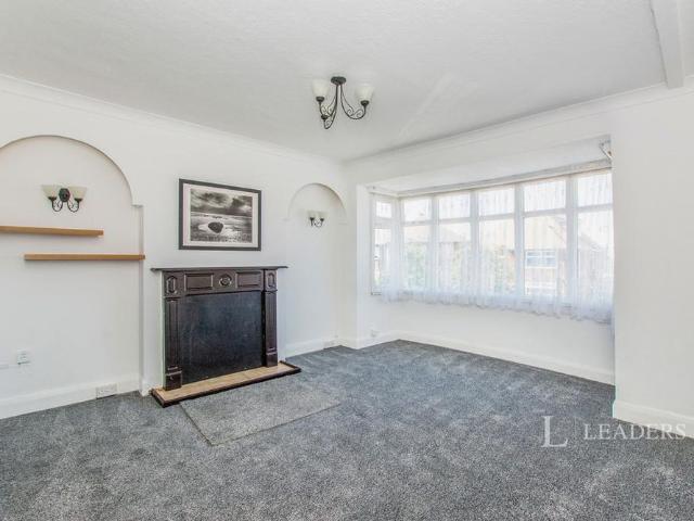 3 bedroom flat to rent