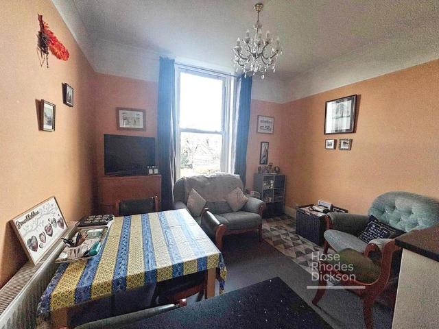 3 bedroom flat to rent