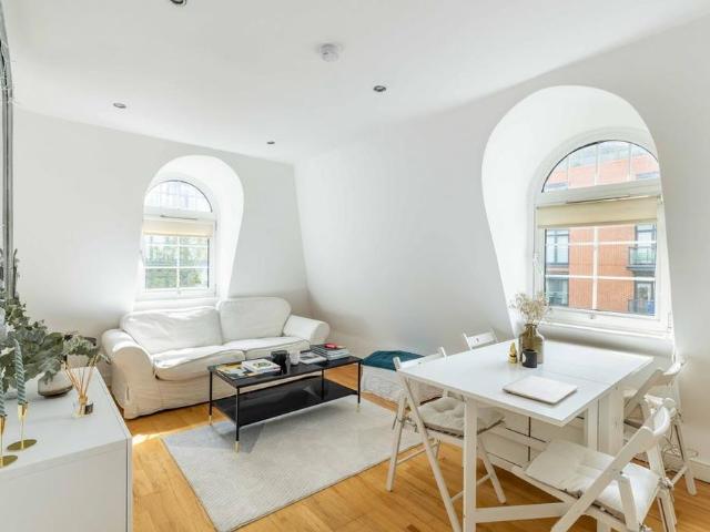 3 bedroom flat to rent
