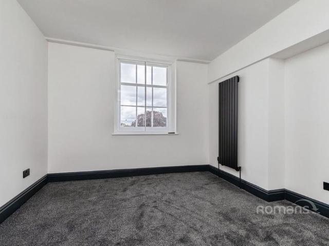 3 bedroom flat to rent