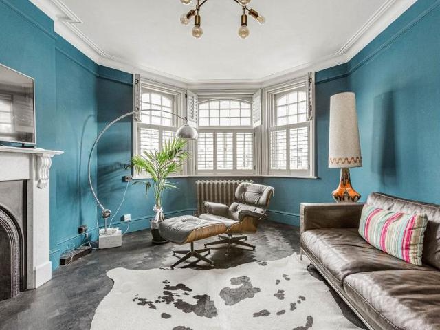 3 bedroom flat to rent