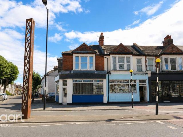 3 bedroom flat to rent