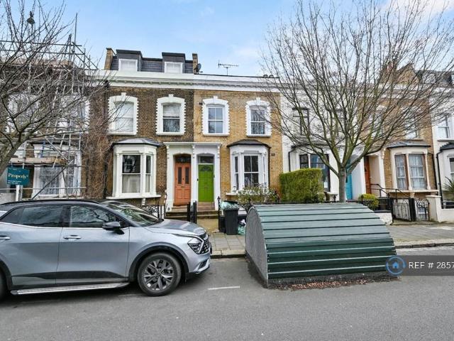 3 bedroom flat to rent