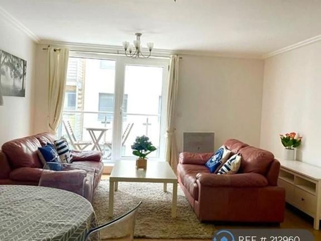 3 bedroom flat to rent
