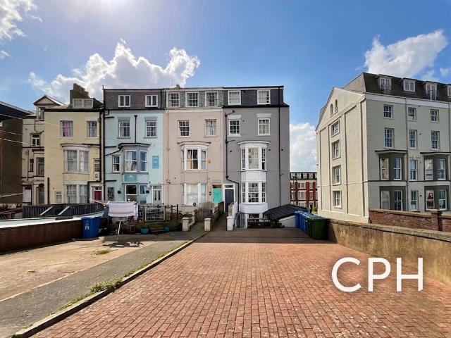 3 bedroom flat to rent
