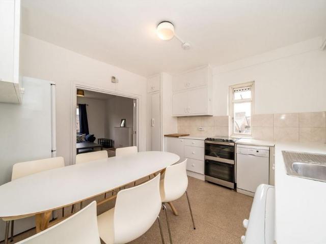 3 bedroom flat to rent