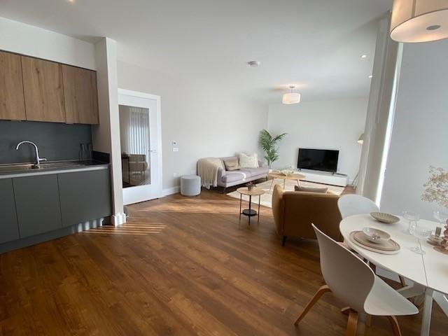 3 bedroom flat to rent