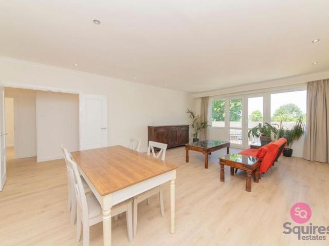 3 bedroom flat to rent