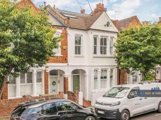 3 bedroom flat to rent