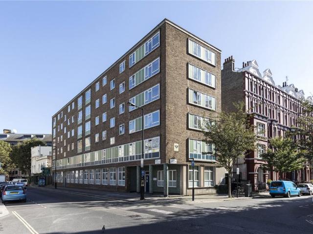 3 bedroom flat to rent