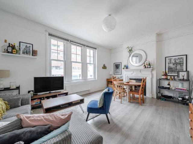 3 bedroom flat to rent