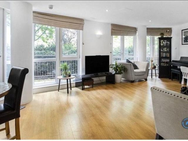 3 bedroom flat to rent