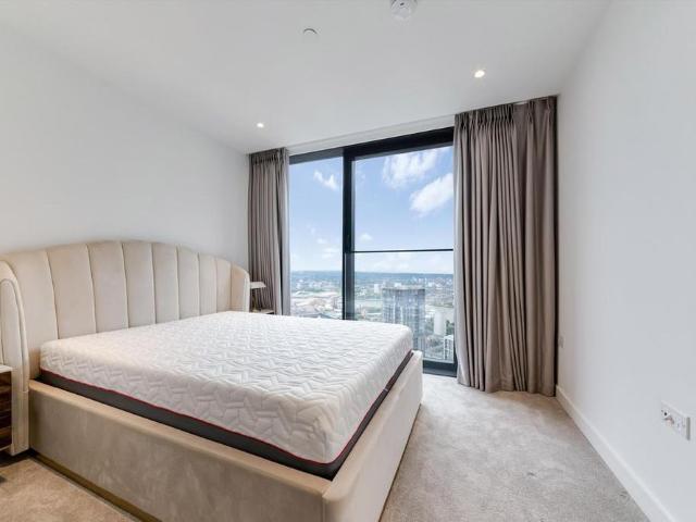 3 bedroom flat to rent