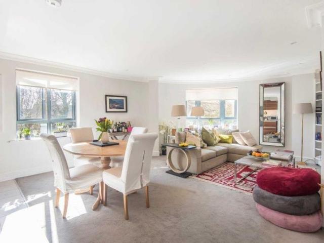 3 bedroom flat to rent
