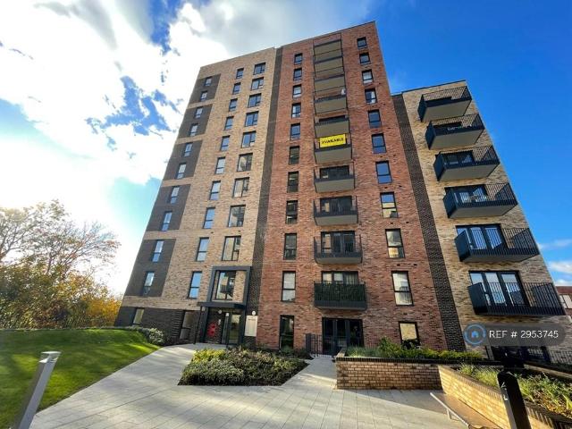 3 bedroom flat to rent