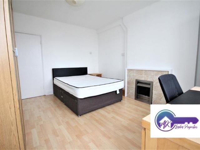 3 Bedroom Flat To Rent