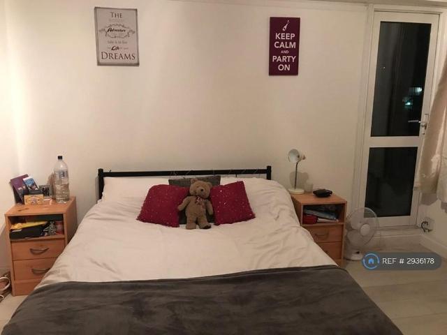 3 bedroom flat to rent