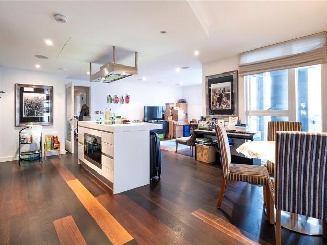 3 bedroom flat to rent