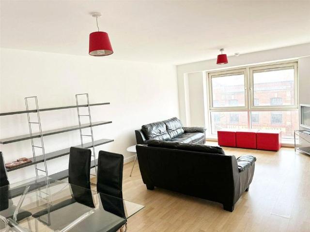 3 bedroom flat to rent