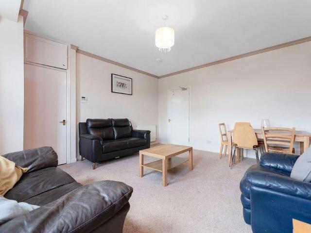 3 bedroom flat to rent