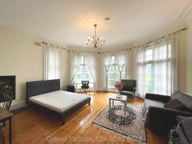 3 bedroom flat to rent