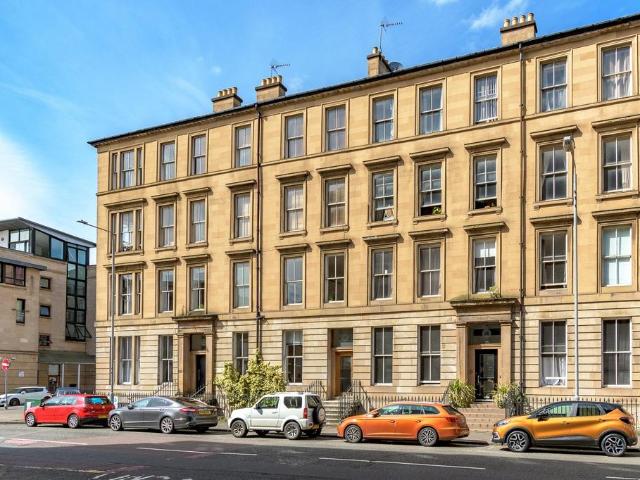 3 bedroom flat to rent