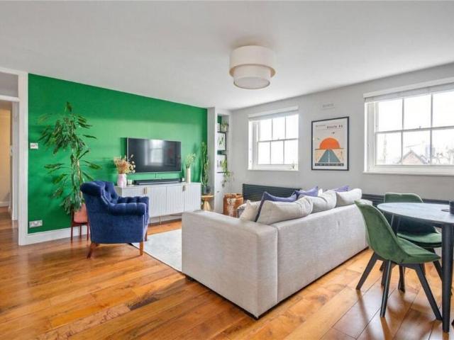 3 bedroom flat to rent