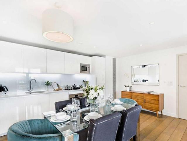 3 bedroom flat to rent