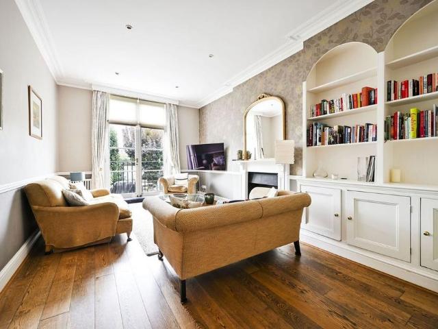 3 bedroom flat to rent