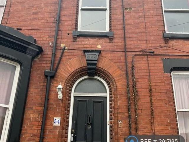 3 bedroom flat to rent