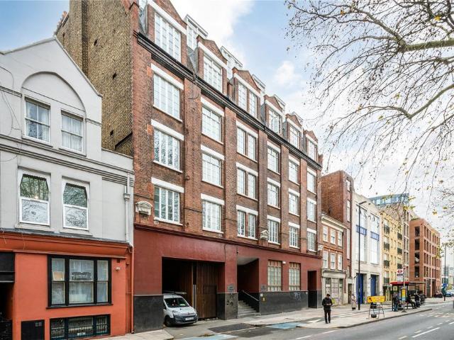 3 bedroom flat to rent
